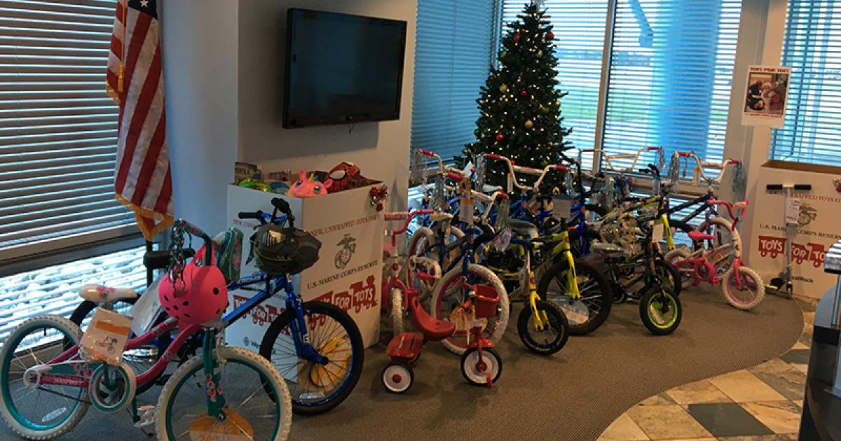 Holiday Giving Around Our Business | Textron Systems